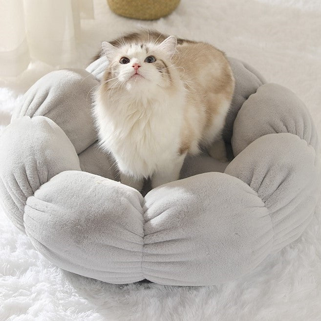 Plush Cat Bedding | Calming Eco-Friendly Soft Donut Cuddler – Furr & Co.